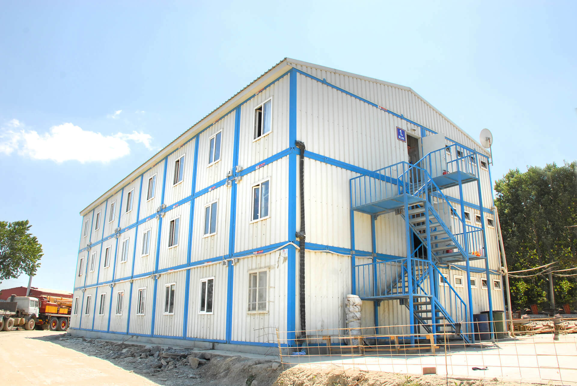 3 Storey Dorm Building - Turkey - Hekim Container